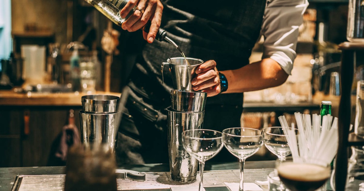 Team Building Live Cocktail Making Class - Ivy League Restaurants